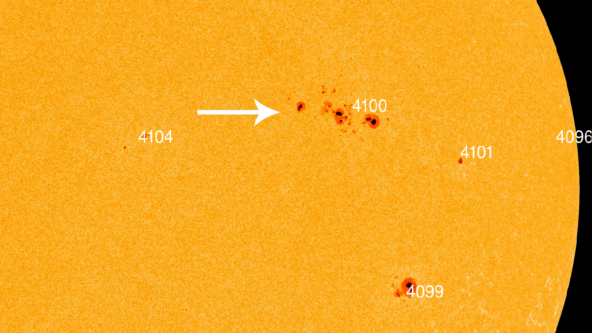 La enorme mancha solar AR4100 provocó una explosión severa en el Sol ...