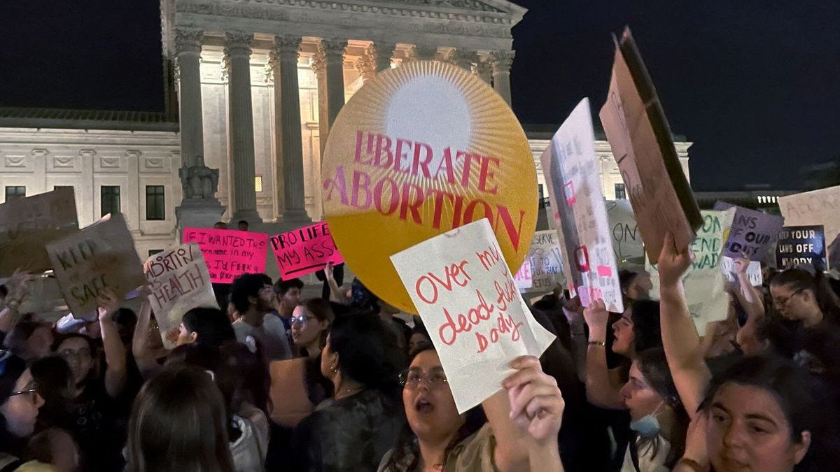 Aborto en Estados Unidos: la Corte quiere revocarlo, pero Joe Biden lo ...