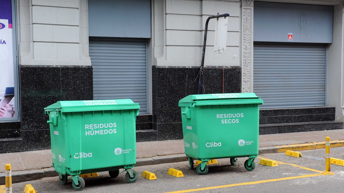 Por qué colocaron contenedores para residuos secos y húmedos en la ...
