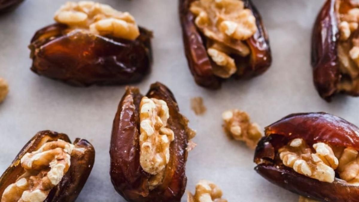 Receta de bombones de dátil y nuez: dulzura natural en 2 pasos