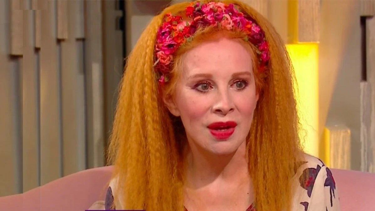 Se le inundó la casa a Nacha Guevara y una vecina la ayudó