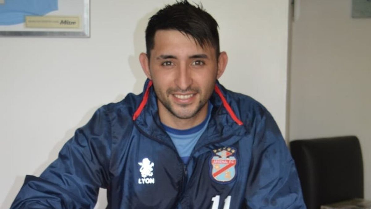 El ex Colón Alan Ruiz se convirtió en nuevo jugador de Arsenal