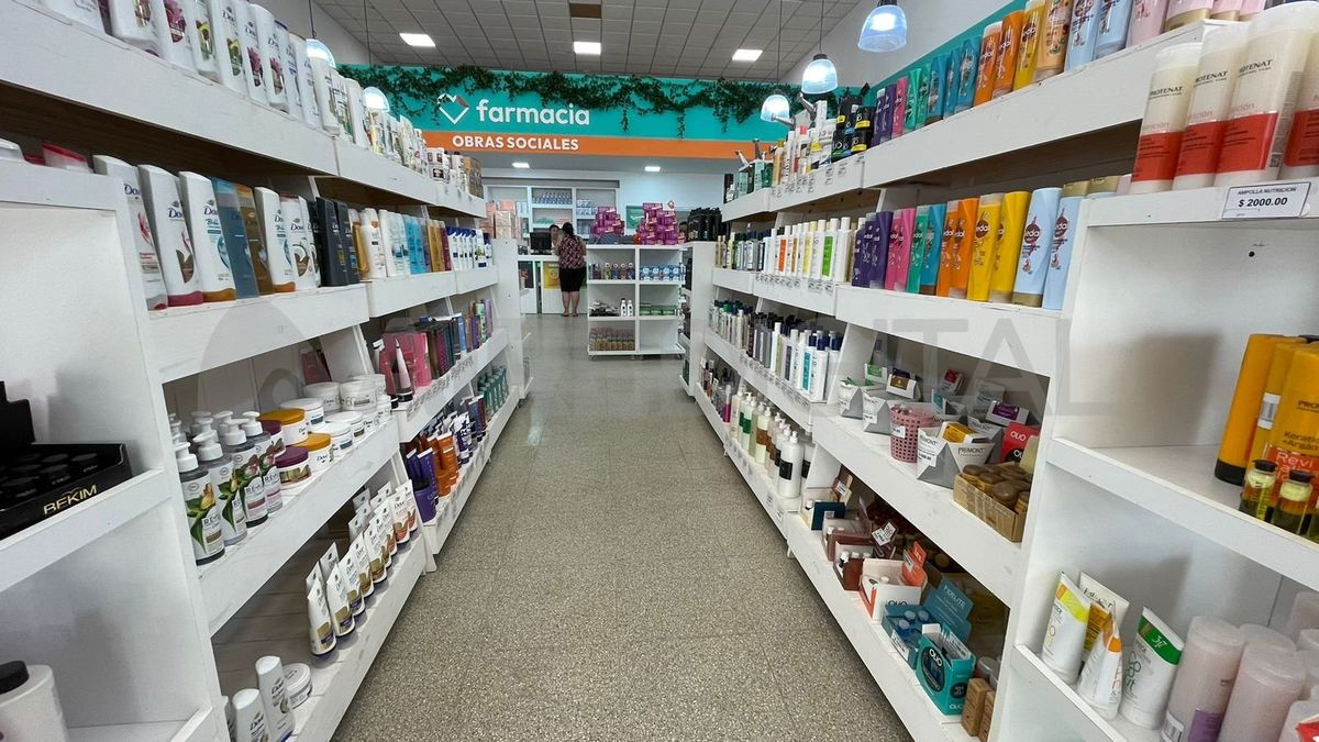 Márquez City, mucho más que una farmacia: el revolucionario local en ...