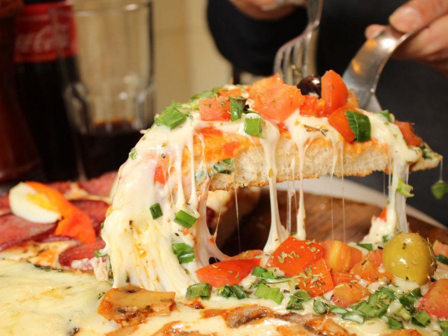 Pidió cuatro pizzas y llegaron con un ingrediente asqueroso y extra ...