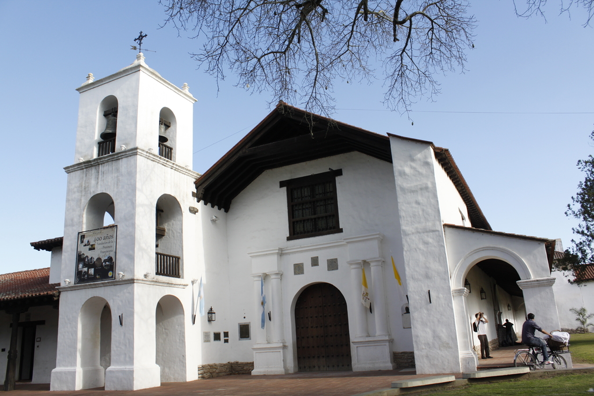 La escalofriante historia detrás del Convento de San Francisco en Santa ...