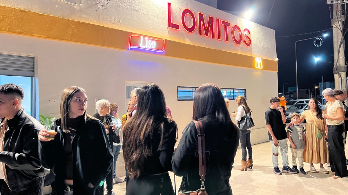 El bar El Cruce abrió en Santo Tomé: lomitos XL, liso santafesino y la ...