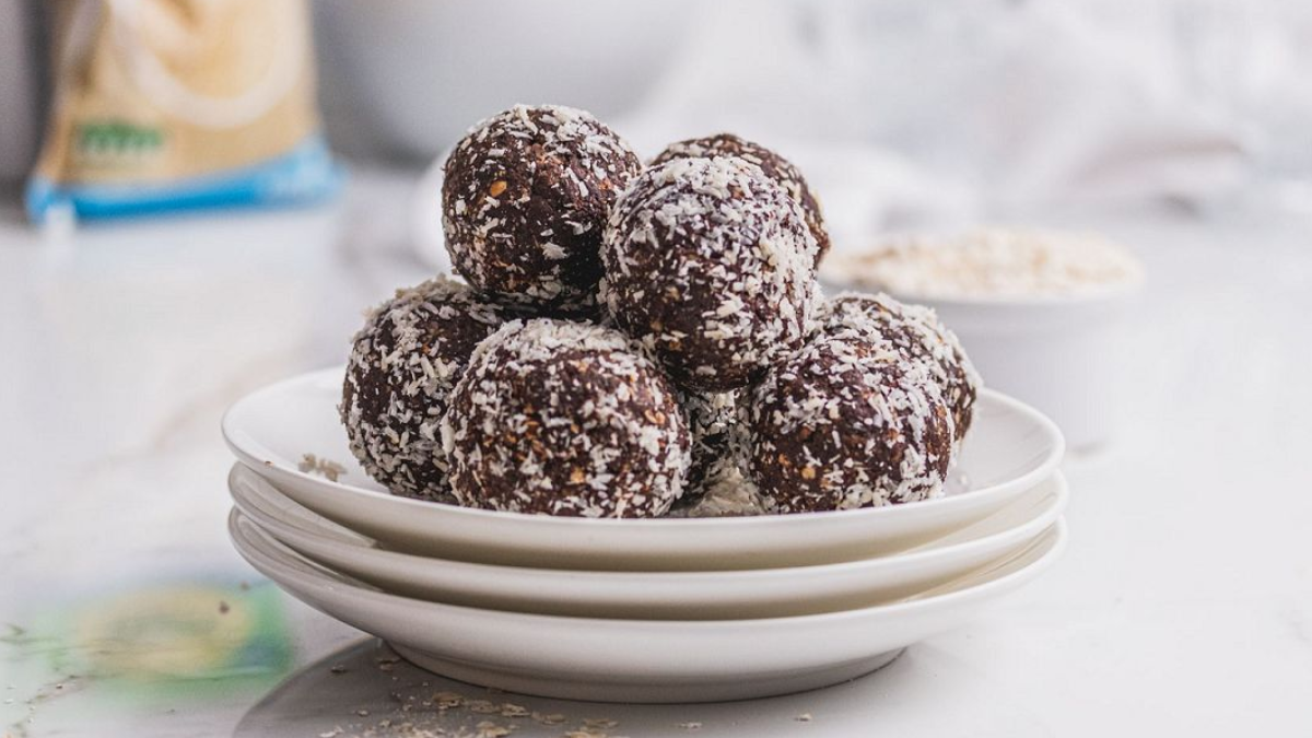 Cómo hacer bombones de avena y chocolate: la receta fácil y saludable