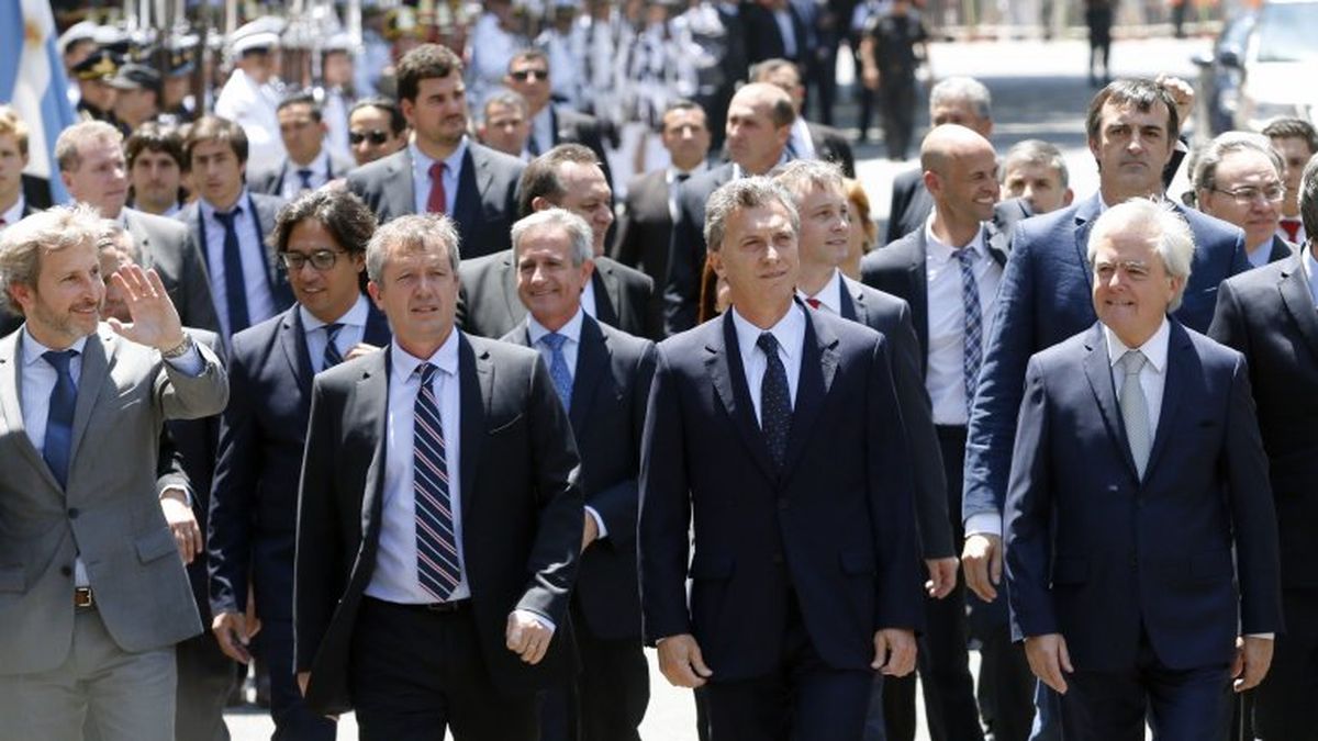 Mauricio Macri crea una oficina para centralizar la confección y ... Mauricio Macri crea una oficina para centralizar la confección y ...