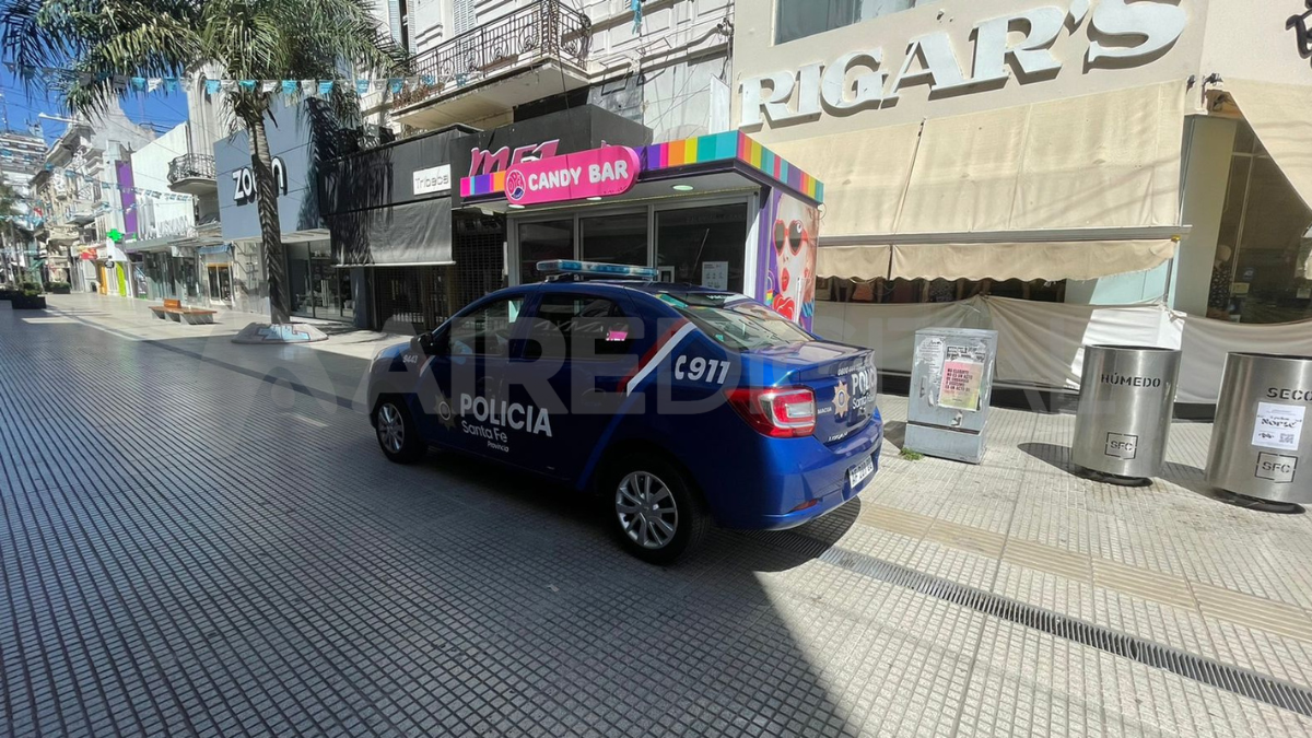 Entraron a robar en el local de golosinas Open Candy de la peatonal de ...