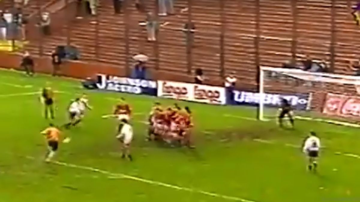 El día que José Luis Chilavert convirtió a una pelota en un misil ...