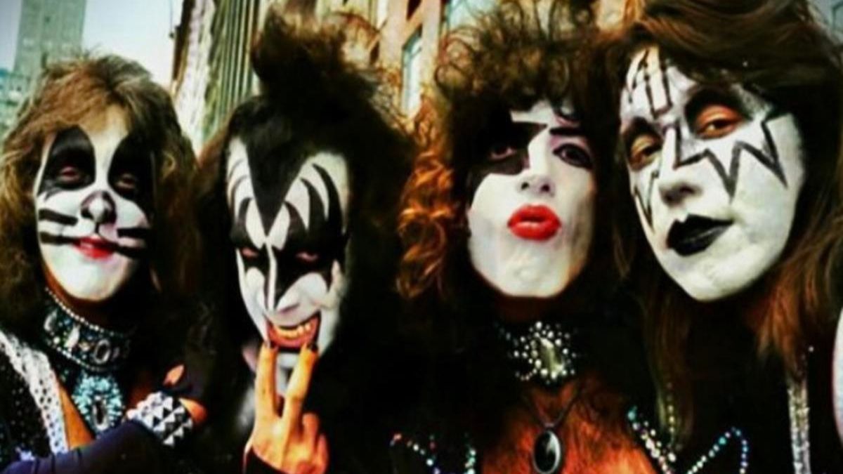 En un accidente fatal, murió el exguitarrista de Kiss, Karl Cochran: el rock está de luto