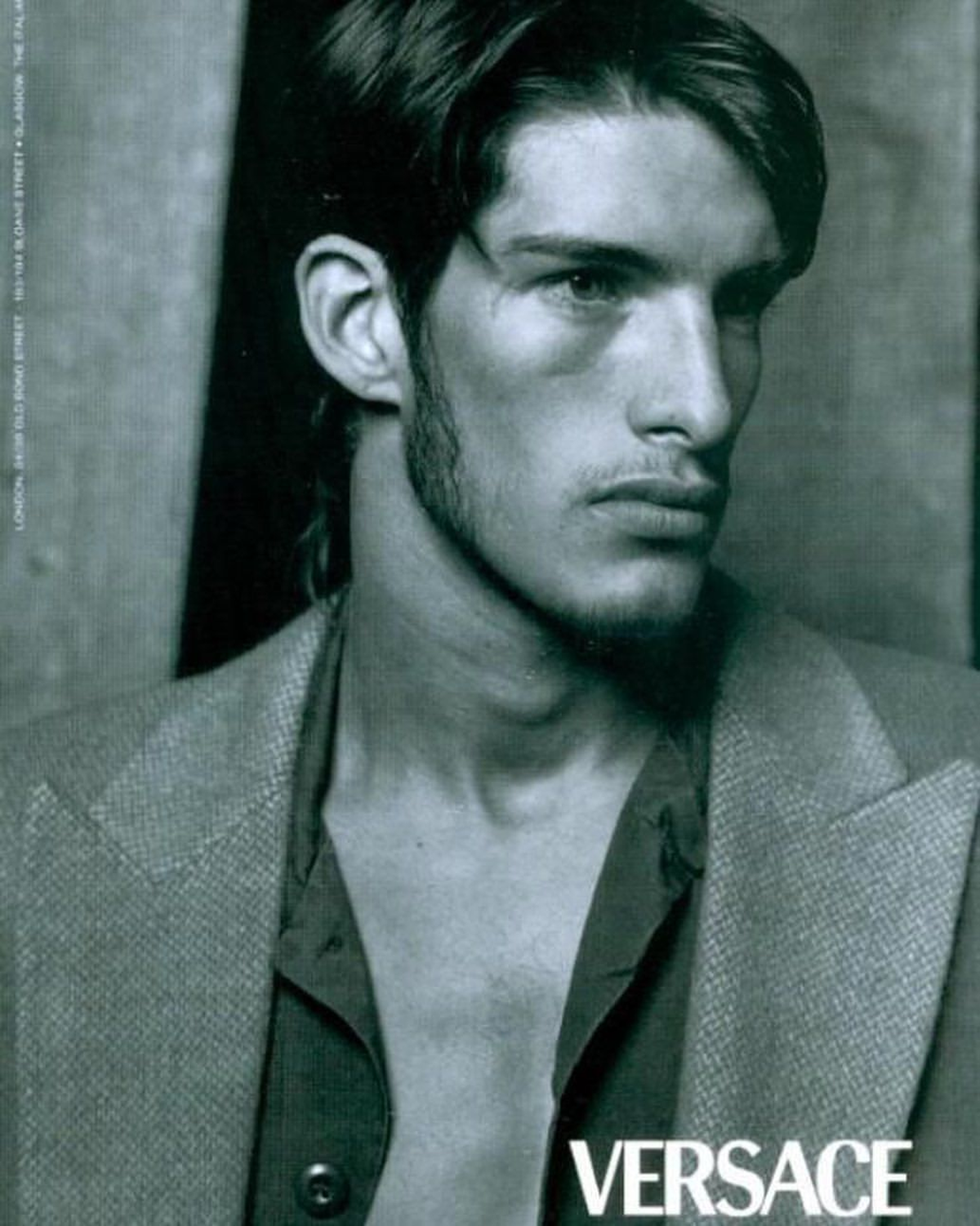 Como en los viejos tiempos: Iván de Pineda retornó a la pasarela de Versace