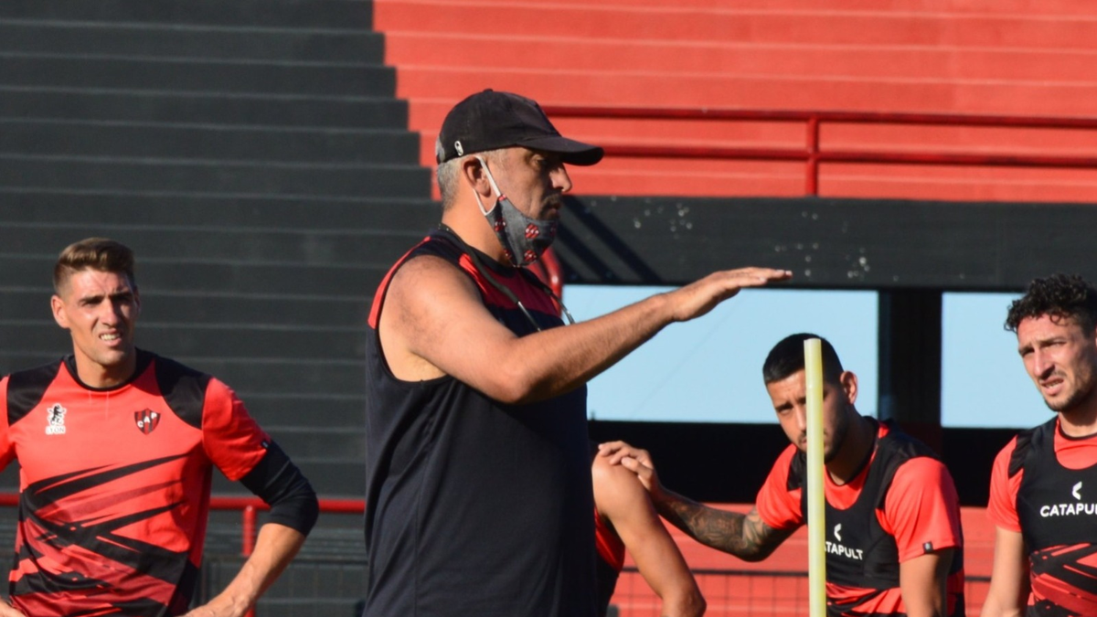 Lo anunciarían en las próximas horas: el nuevo DT de COLÓN tras la ...