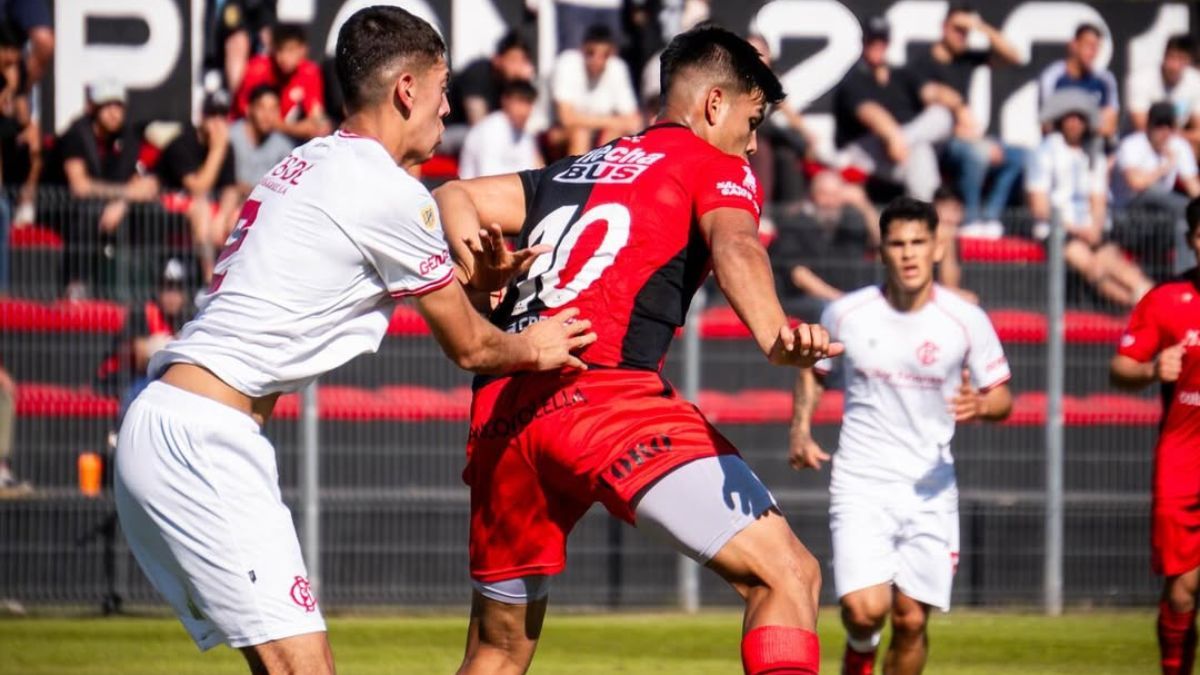 Por la Copa Proyección, Colón igualó 1 a 1 ante Barracas Central