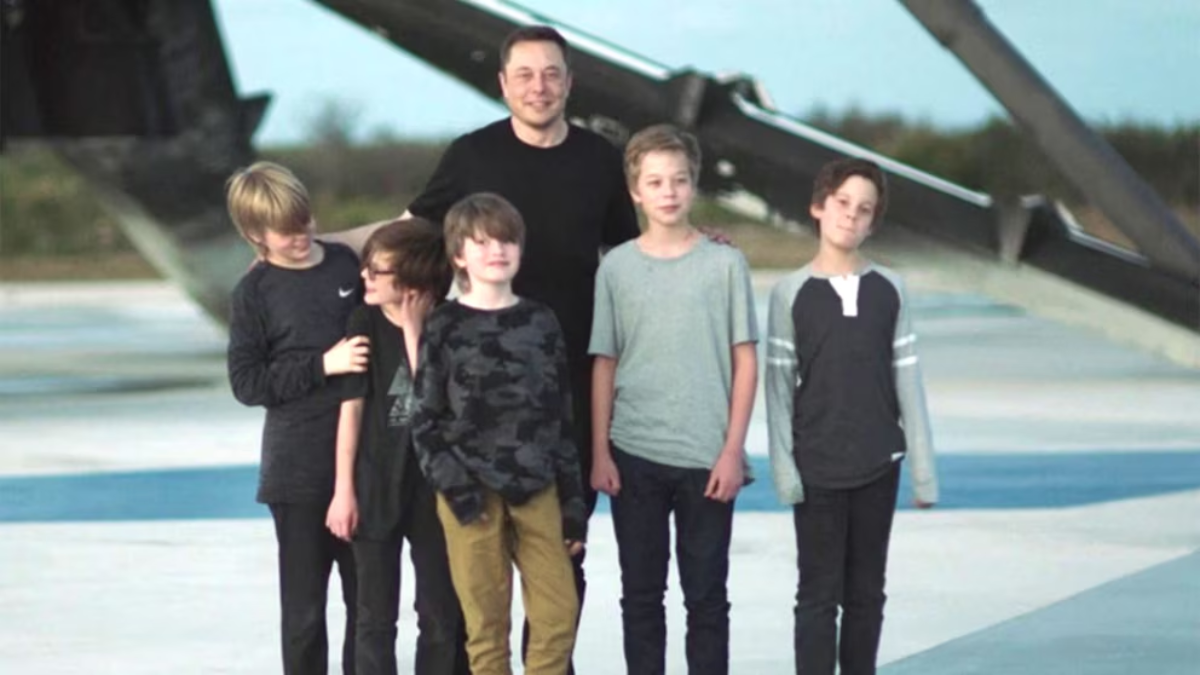 Se conoció cuántos hijos tiene Elon Musk y quiénes son sus madres