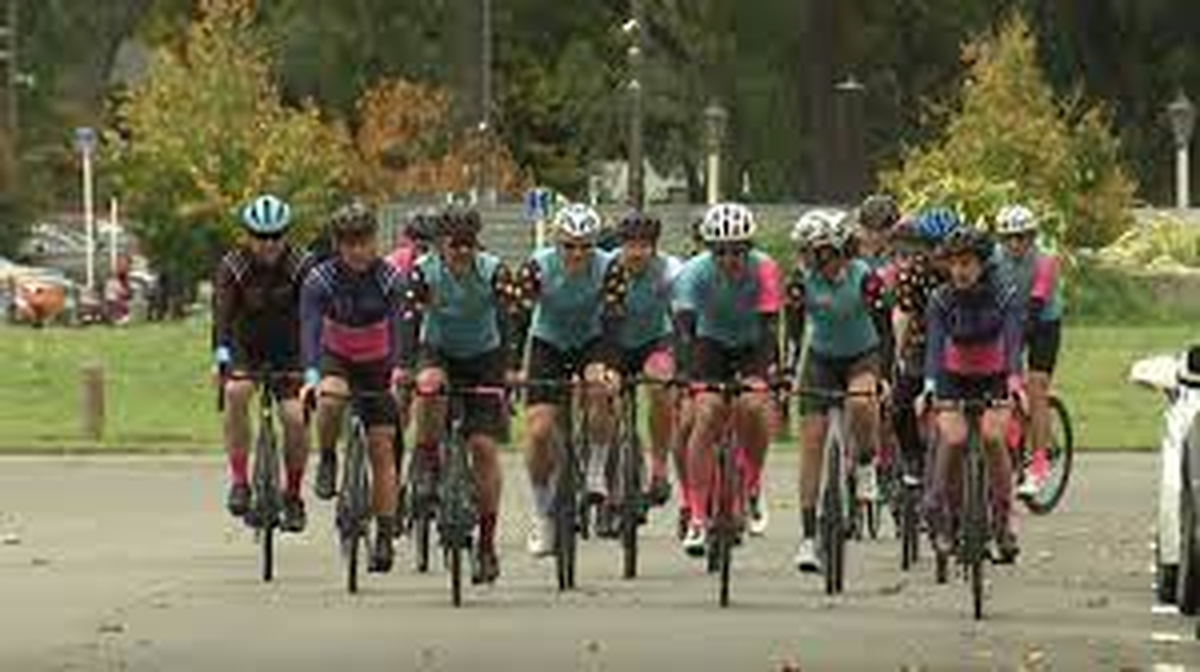 Nueva Zelanda: perdió a su hija con cáncer y ahora pedalea por una cura