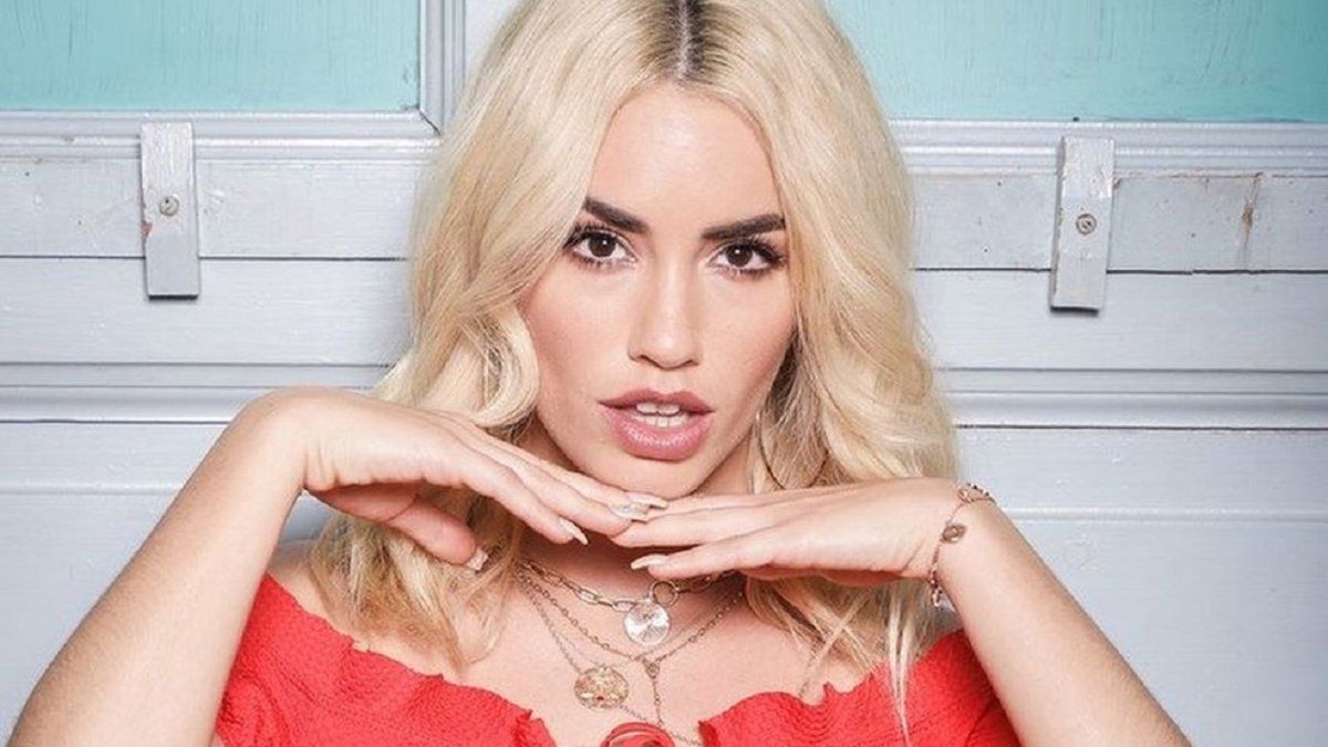 Lali Espósito Tuvo Un Insólito Descuido Y La Foto Se Hizo Viral