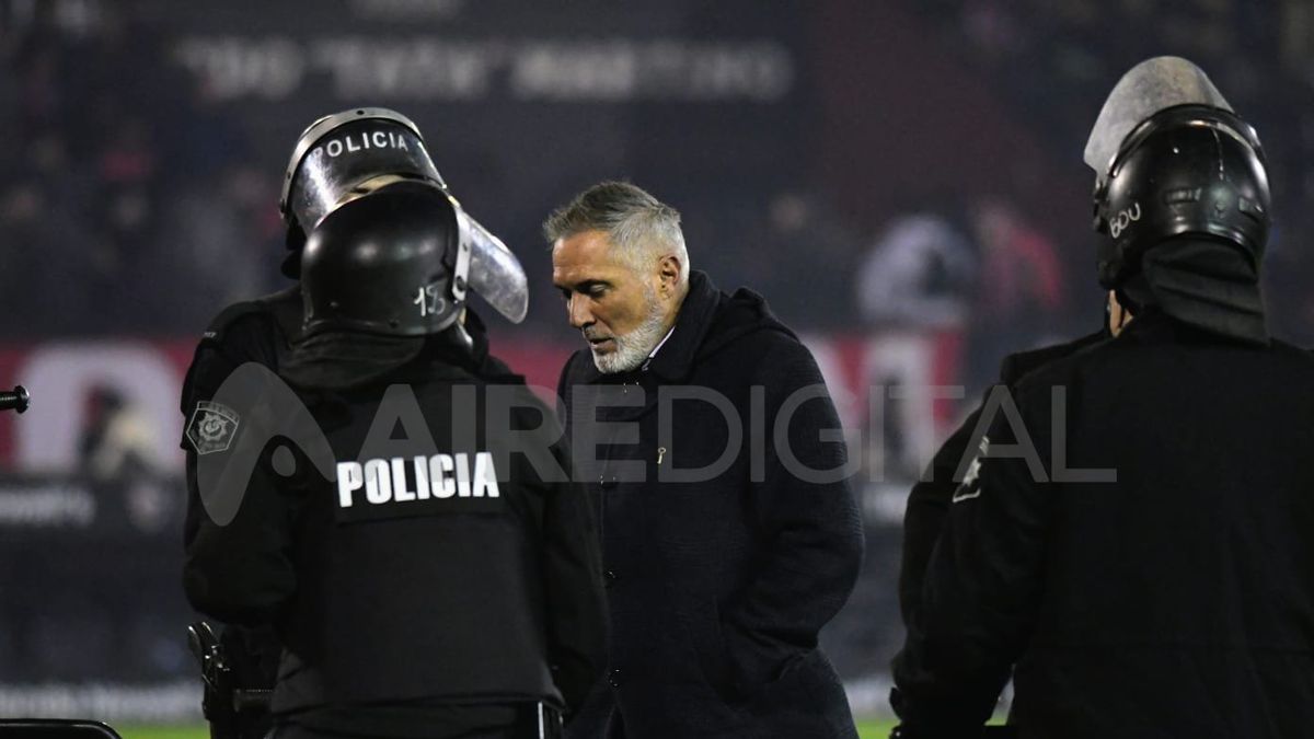Sergio Rondina dejó de ser el entrenador del Club Atlético Colón tras ...