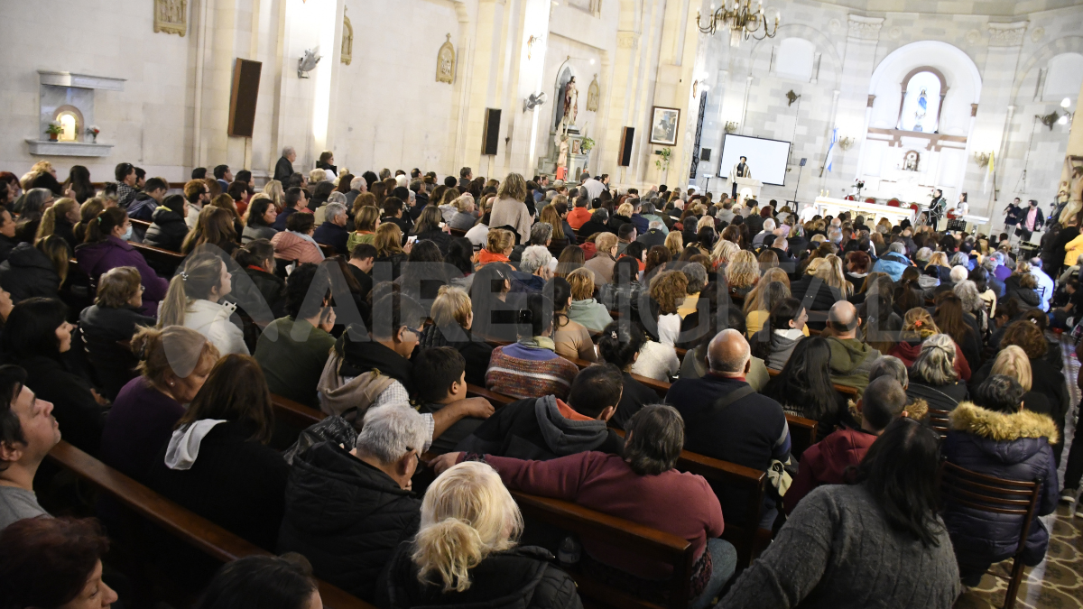 Leda Bergonzi: La sanadora que atrae multitudes en Rosario