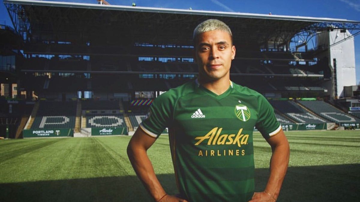 La foto de Brian Fernández que lo acerca cada vez más a Colón