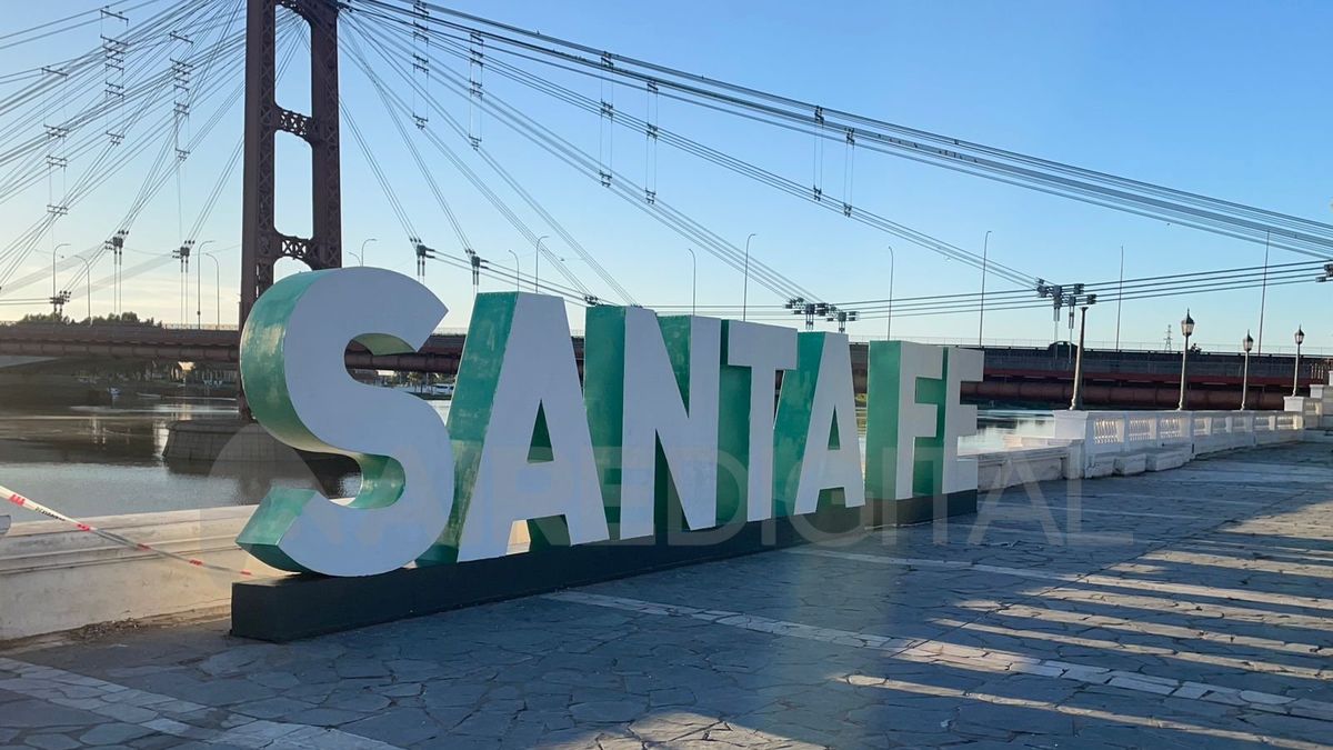 Volvieron las letras corpóreas de Santa Fe a la Costanera: así quedó el ...