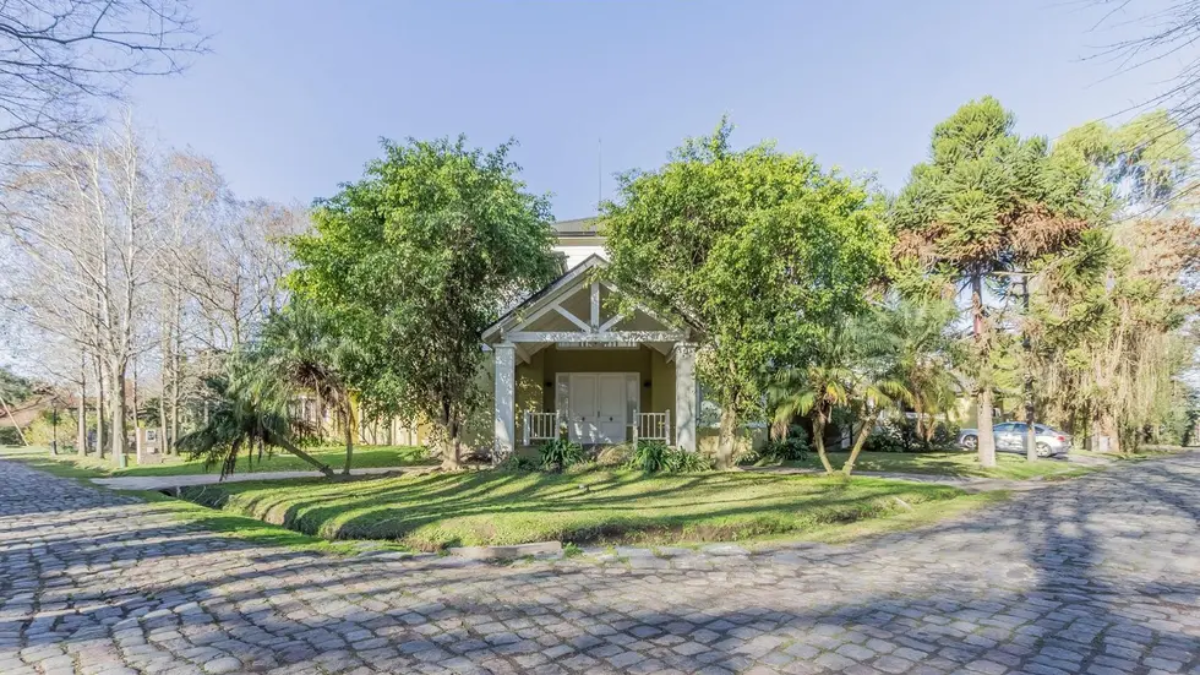 Así es la lujosa mansión en la que vivieron Jorge Rial y Silvia DAuro ...