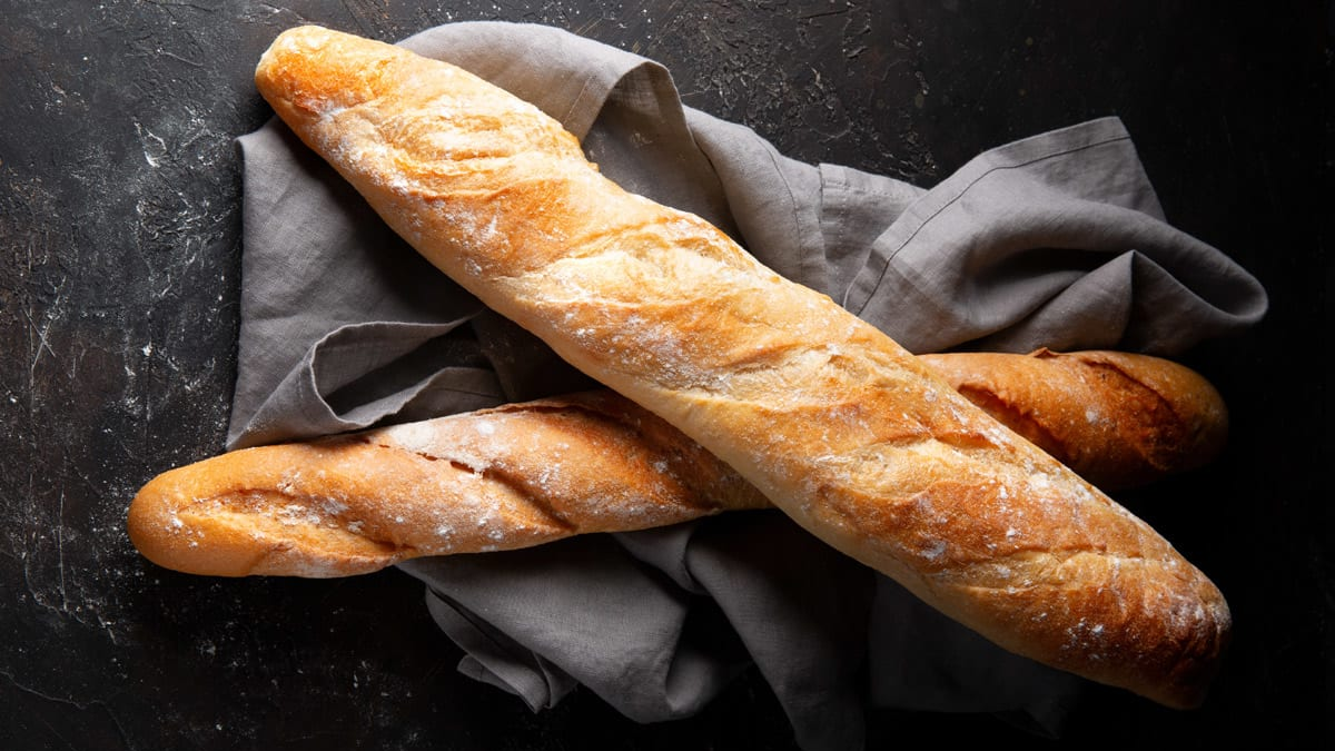 Pan baguette: la receta fácil, rica y económica