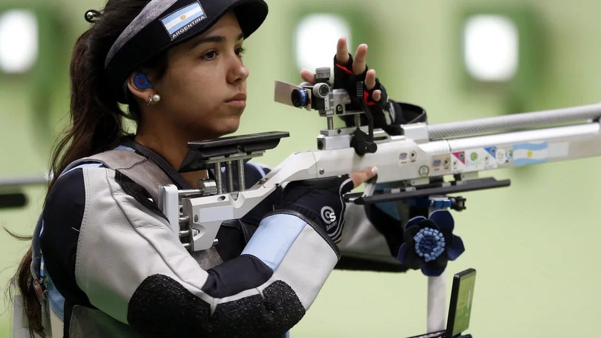 Doble premio para Fernanda Russo en tiro: medalla de bronce y ...