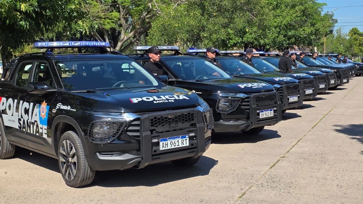 Seguridad: entregaron 13 unidades policiales 0 km para el departamento ...