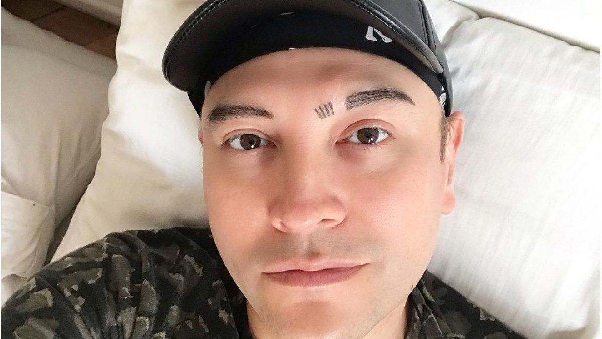 Leo García presentó su nuevo disco titulado: Leo Punk