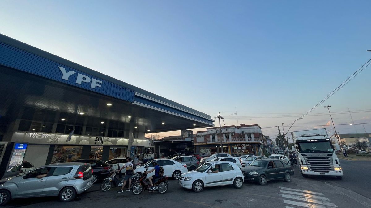 Estaciones de servicio de YPF, que aún no aumentan sus precios, temen quiebres de stock y ...