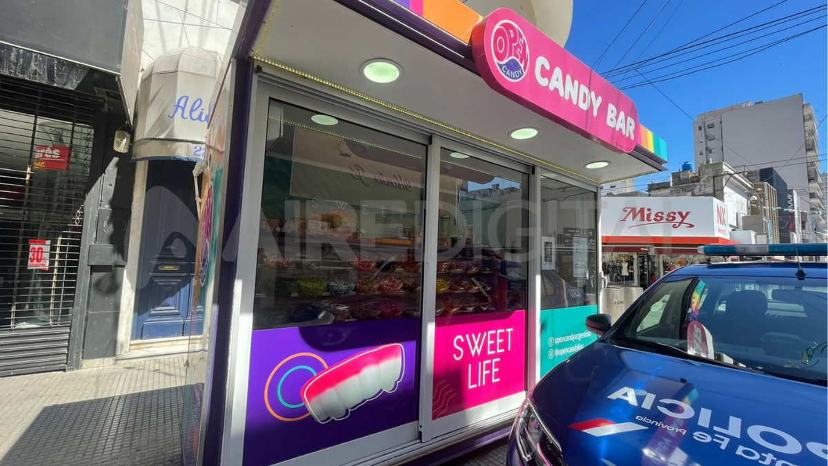 Entraron a robar en el local de golosinas Open Candy de la peatonal de ...