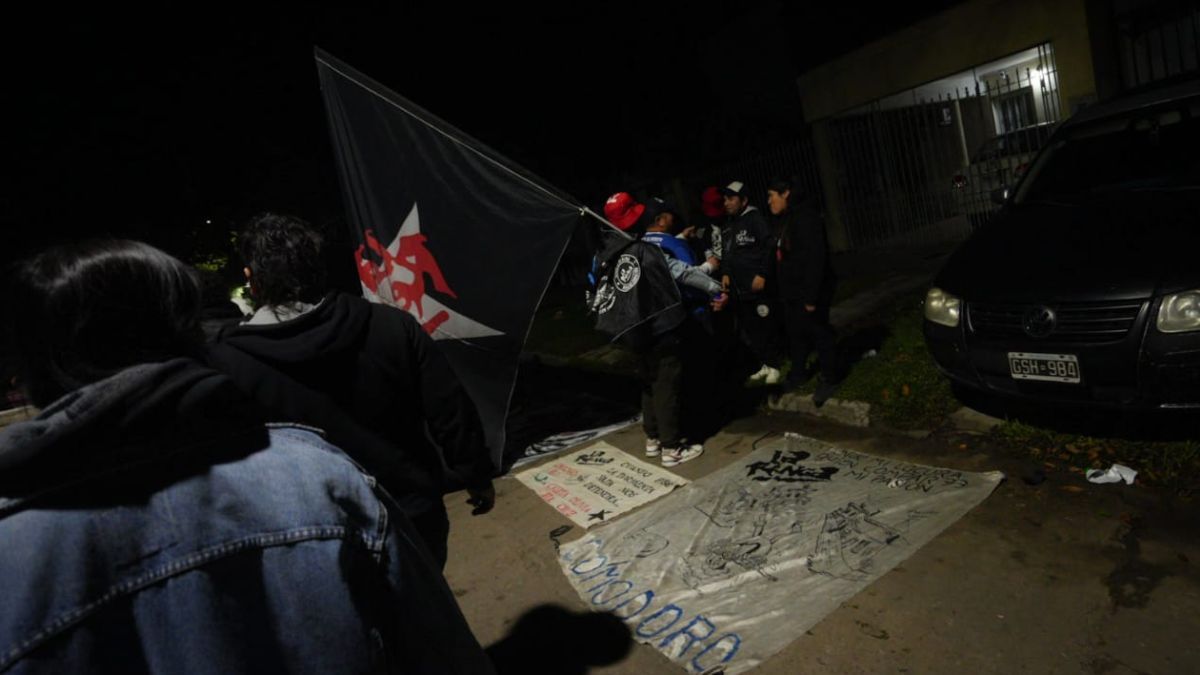 Santa Fe se tiñó de rock: la previa de La Renga en las inmediaciones ...