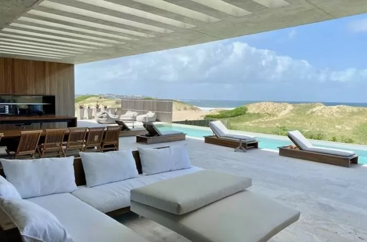 Así era la increíble casa de Adrián Suar en Punta del Este: lujo con ...