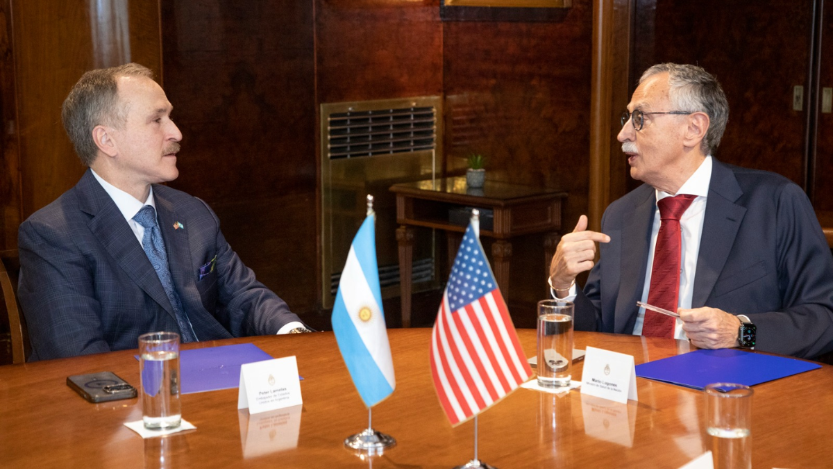 Mario Lugones recibió al embajador de Estados Unidos: Nuestro trabajo ...