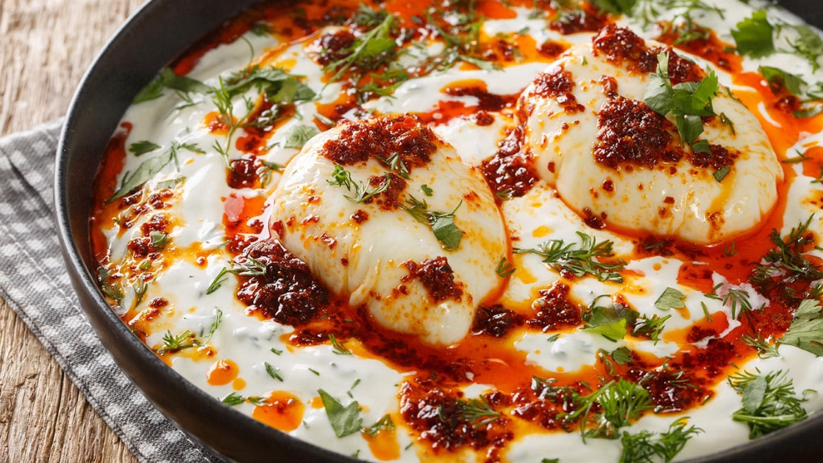 Cómo hacer huevos turcos: una receta tradicional de la cocina turca y ...