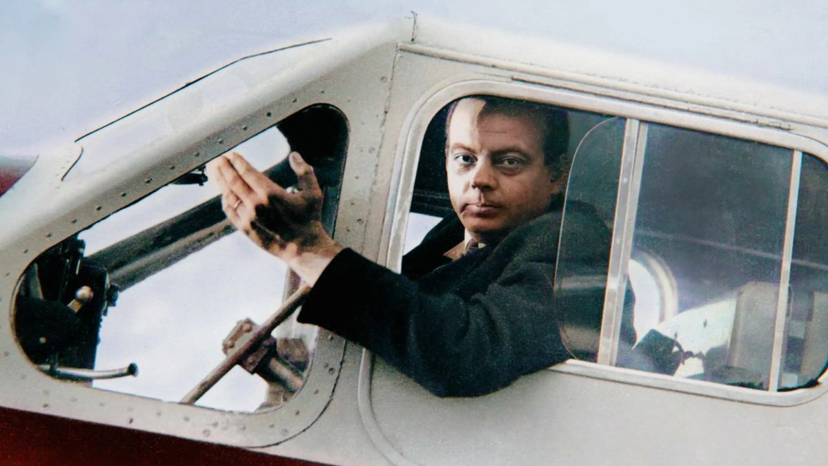 El apasionado por los aviones que también fue escritor y nos legó El ...