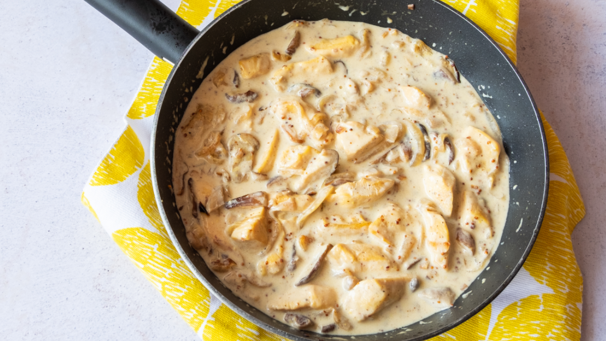 Cómo hacer pollo cremoso a la mostaza fácil y rápido en casa