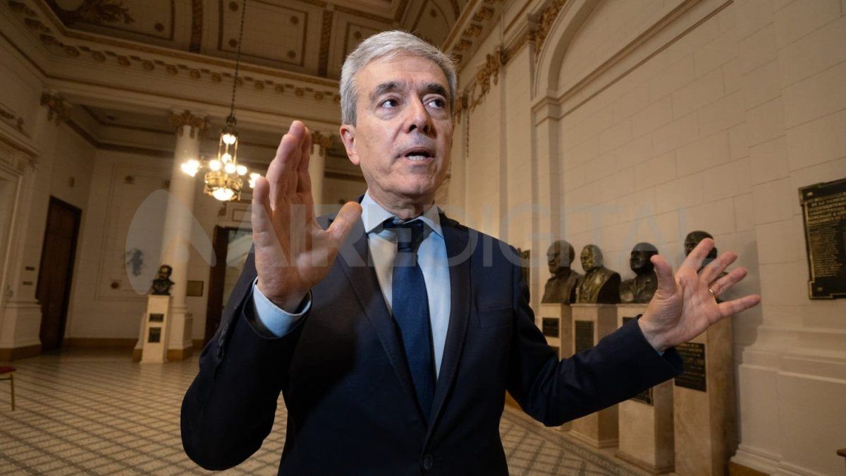 Economía desestimó versiones amañadas sobre el superávit de $32 mil ...