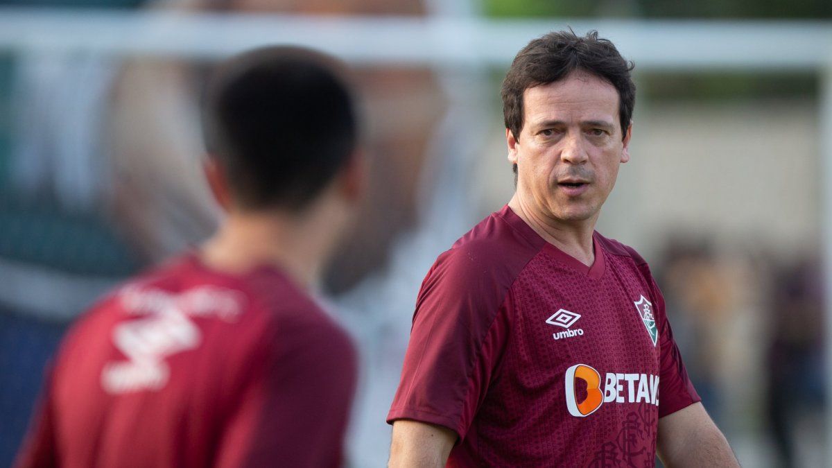 Fluminense Football Club, rival del Club Atlético Unión, presentó a ...