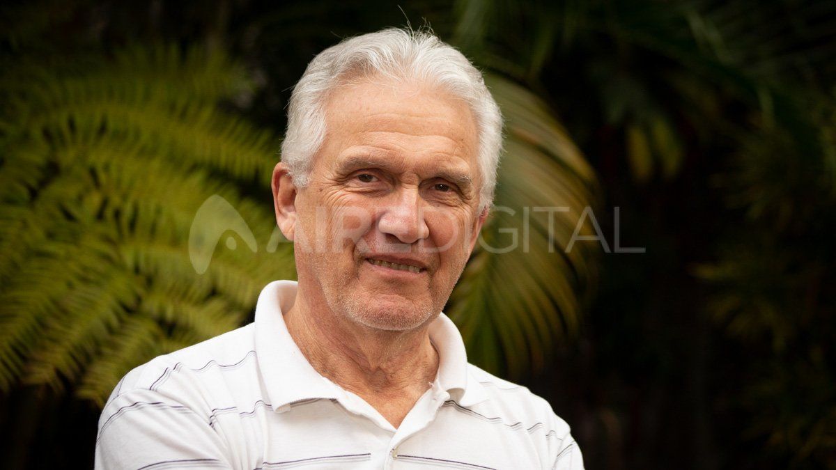 Raúl Strnad, el hacedor de campeones de natación y de la vida