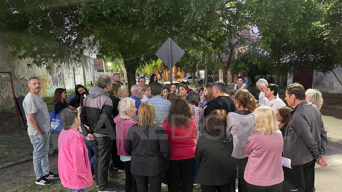 Vecinos de barrio María Selva y Guadalupe Oeste se manifestaron por la ...