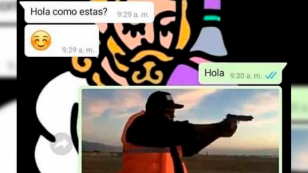 Respondió con un meme violento sin saber que le hablaban por trabajo