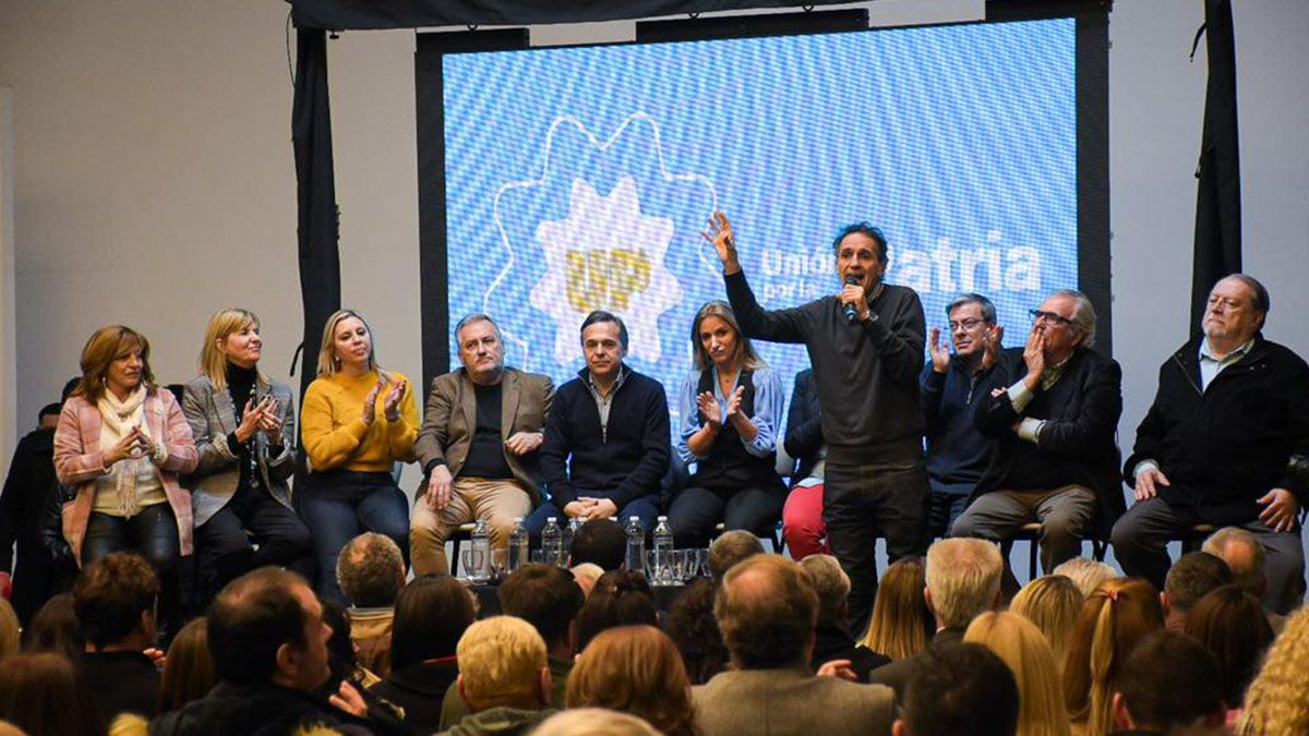 El peronismo santafesino unido lanzó la mesa provincial Massa presidente