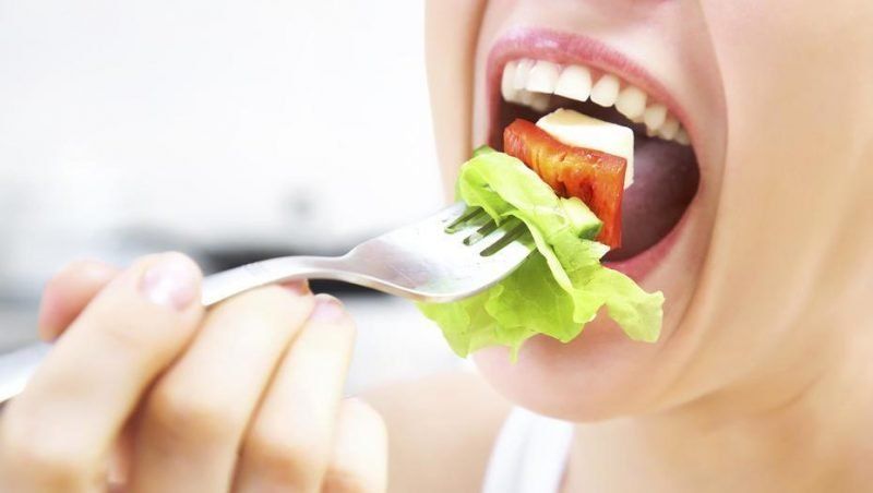 Cómo comer mucho y engordar poco, eligiendo los alimentos más saciables