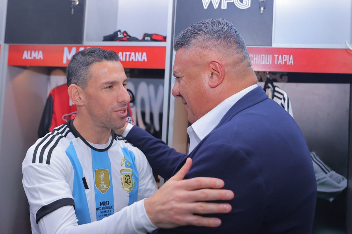 La frase del presidente de Newell's sobre Chiqui Tapia que ENFURECIÓ a los hinchas leprosos: "NO ...