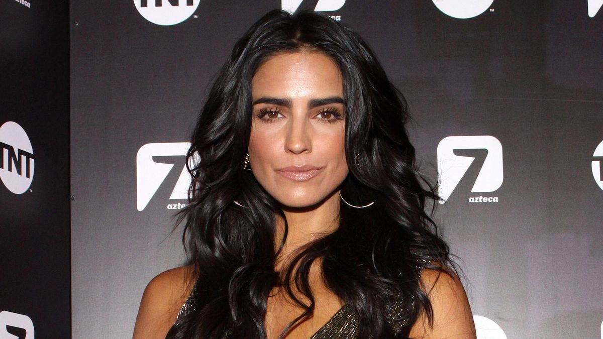 Bárbara de Regil revienta Instagram con un baile ¡muy sexy!