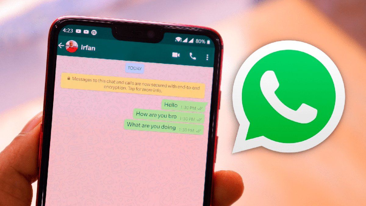 Llega la tercera tilde azul de WhatsApp: qué significa