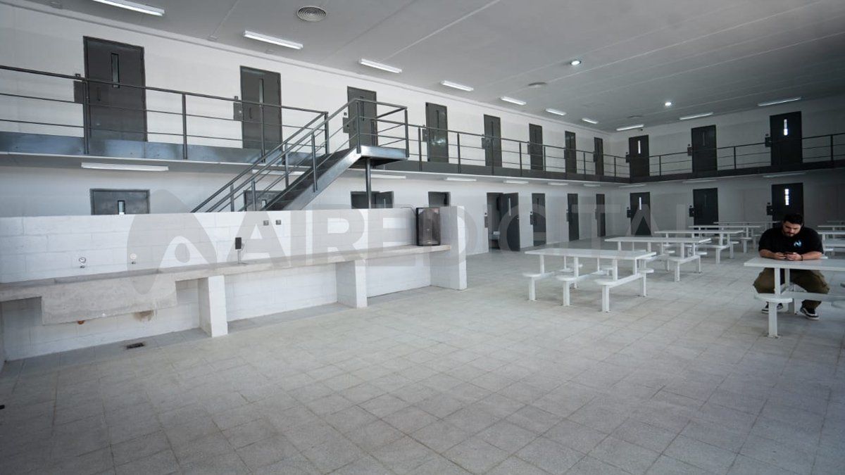 En fotos, así es por dentro la cárcel federal de Coronda: recorrido ...