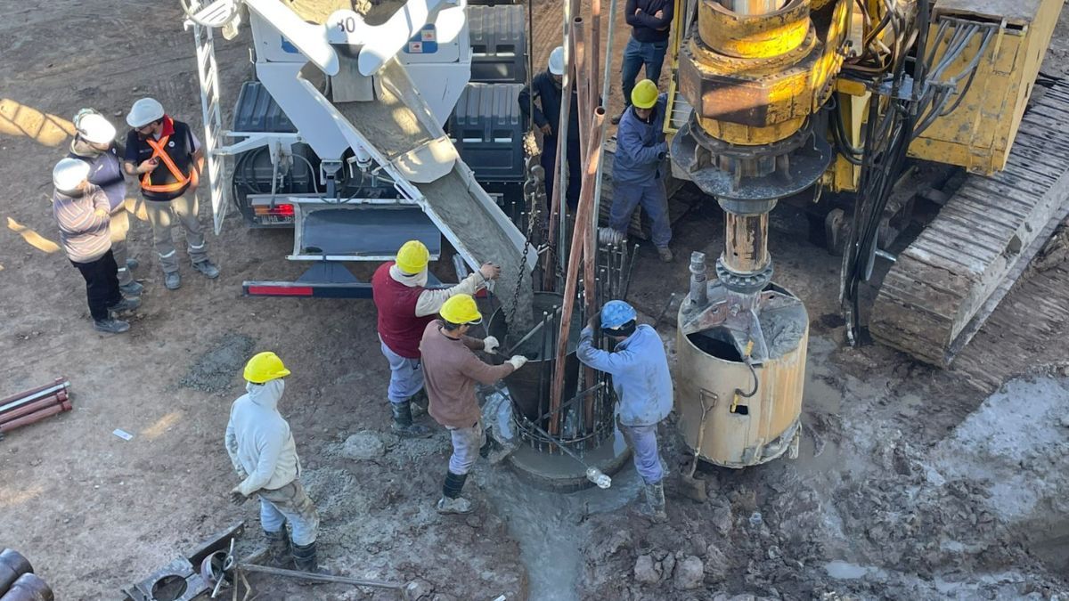 Rellenaron el primer pilote del nuevo puente Santa Fe - Santo Tomé
